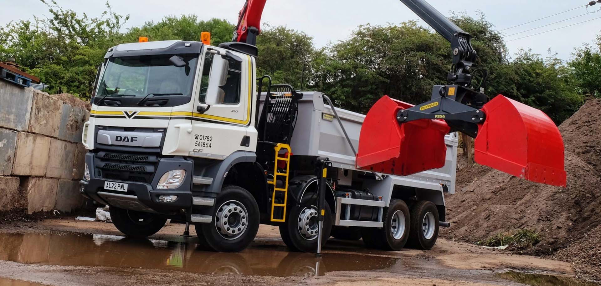 Grab Wagon Hire Stoke on Trent | 8 Wheel Grab Wagon Hire