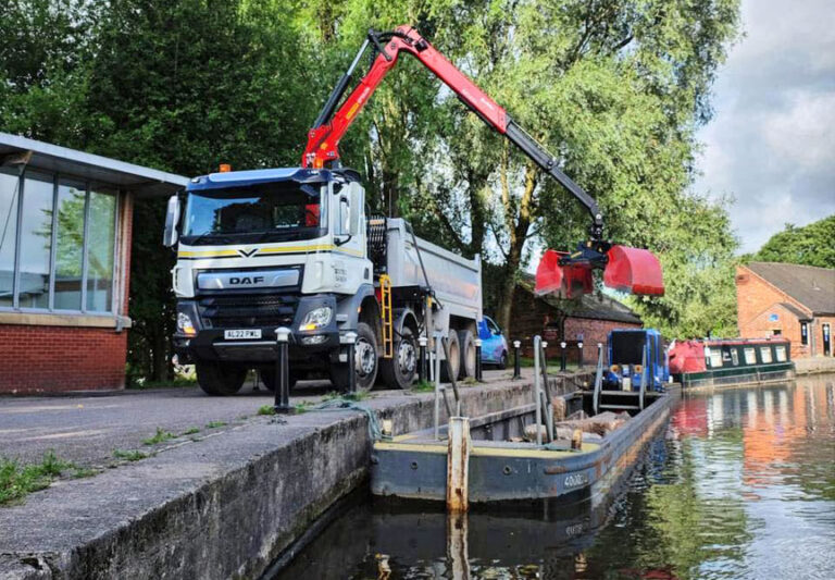 Grab Wagon Hire Stoke on Trent | 8 Wheel Grab Wagon Hire